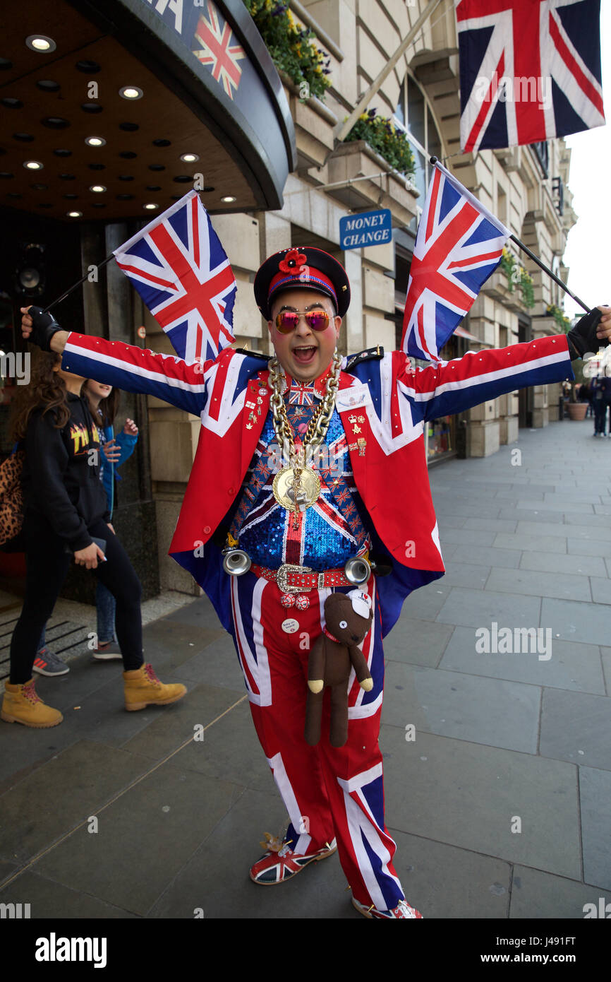 Union jack suit hi-res stock photography and images - Alamy