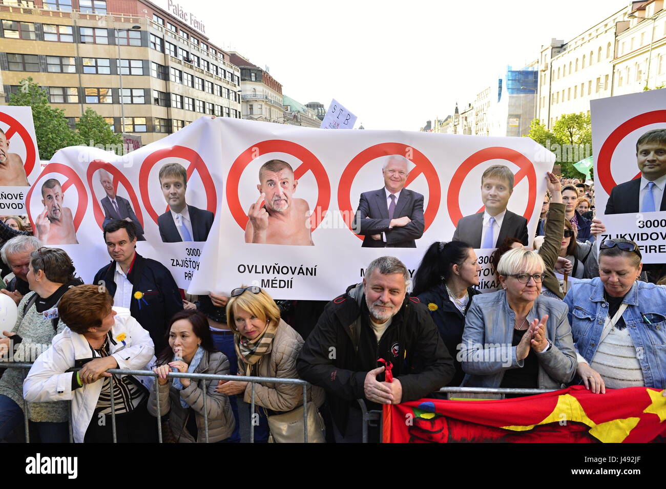 Prague, Czech republic. 10th May, 2017. More than 20 000 people protest ... Prague, Czech republic. 10th May, 2017. More than 20 000 people protest ...