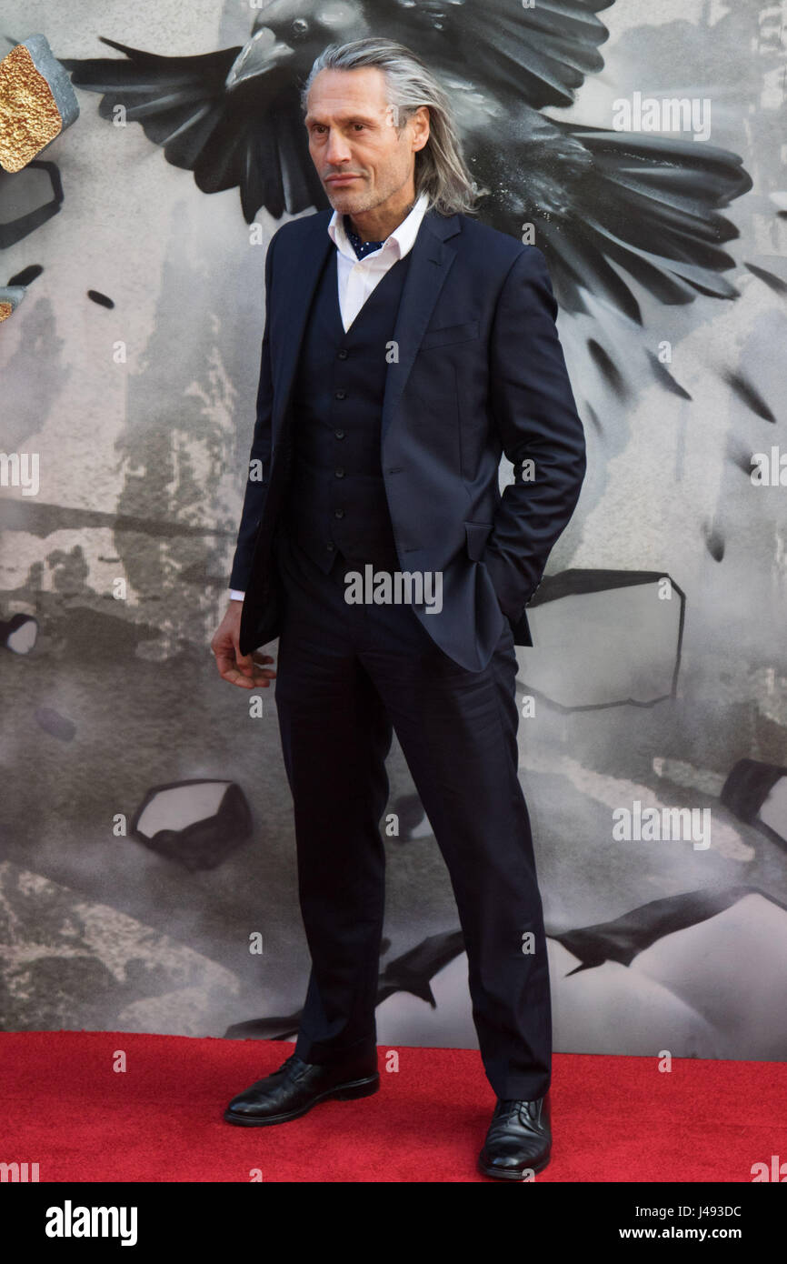 King arthur movie hi-res stock photography and images - Alamy