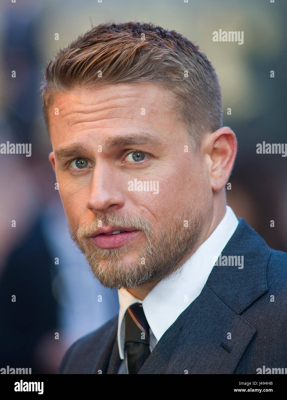 King arthur legend of the sword hunnam hi-res stock photography and ...