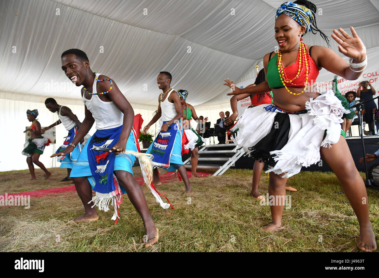 Kenya school classroom students hi-res stock photography and images - Alamy