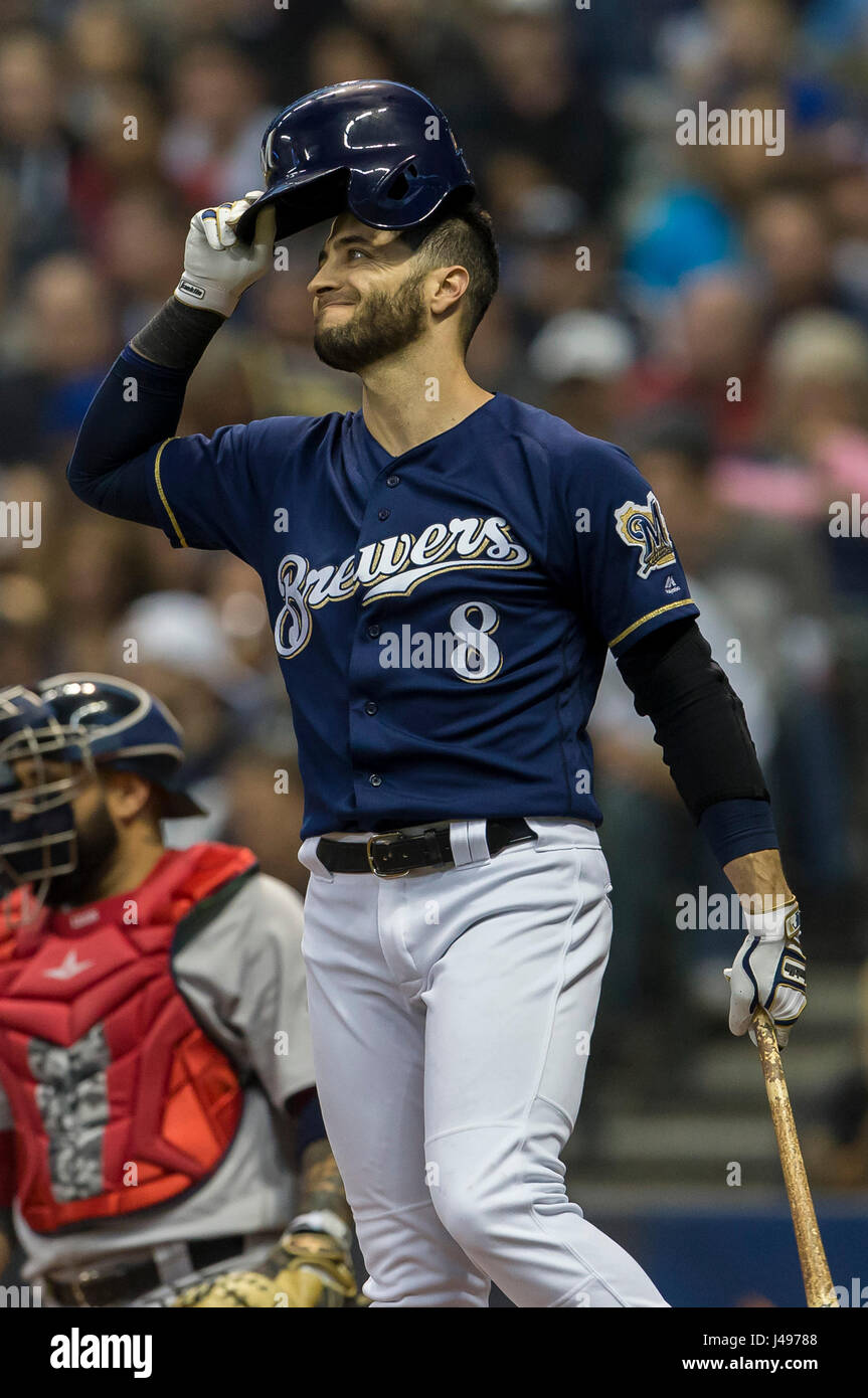 Milwaukee, WI, USA. 9th May, 2017. Milwaukee Brewers left fielder Ryan ...