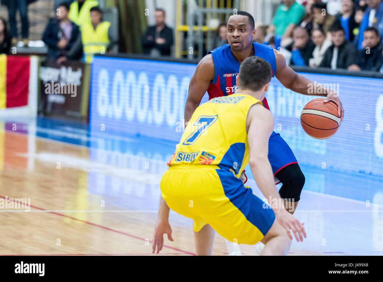 Bucharest, Romania. 11th May, 2017. Morris Curry #7 of Steaua CSM ...