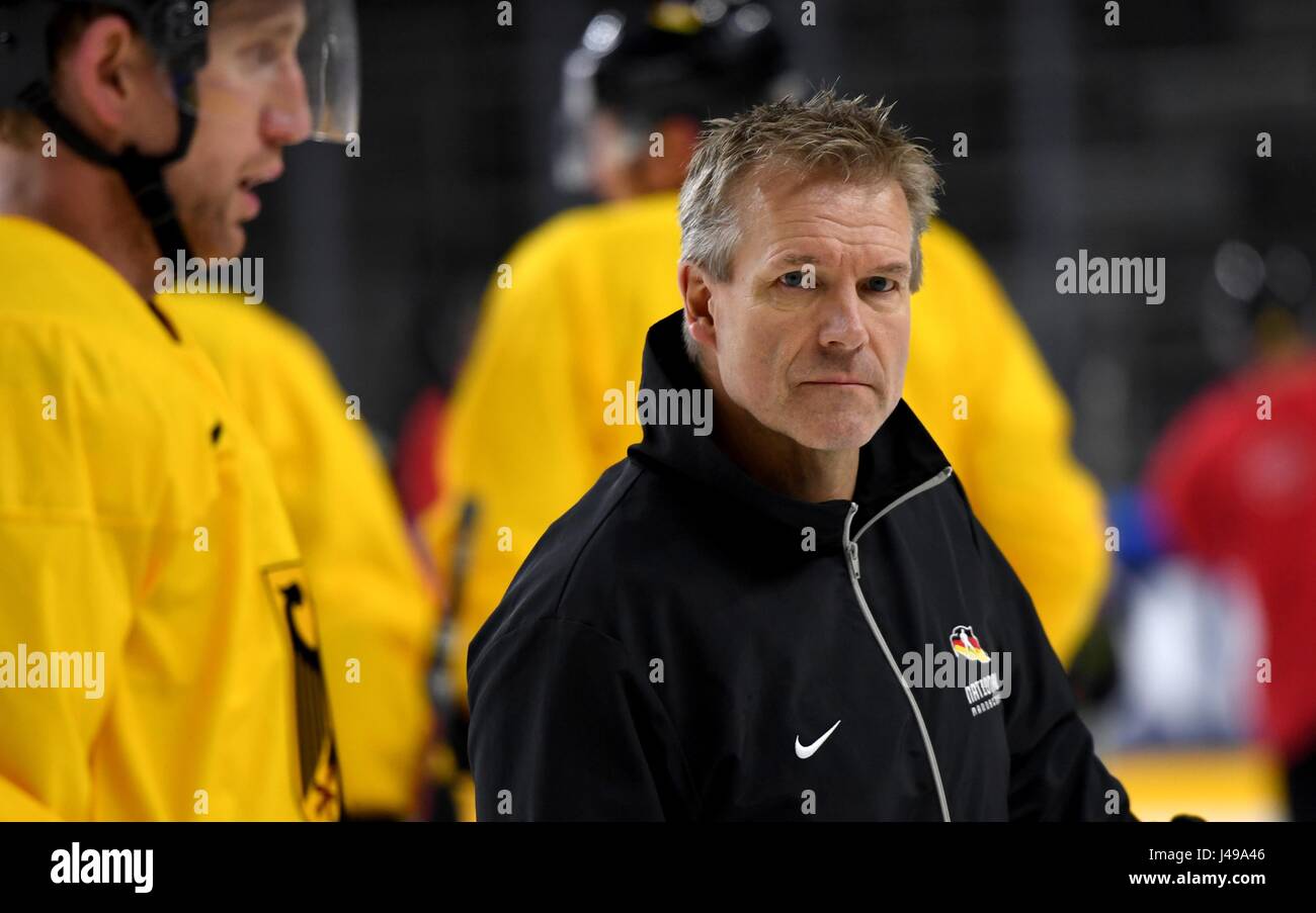Cologne, Germany. 11th May, 2017. Assistant coach Geoff Ward pictured ...