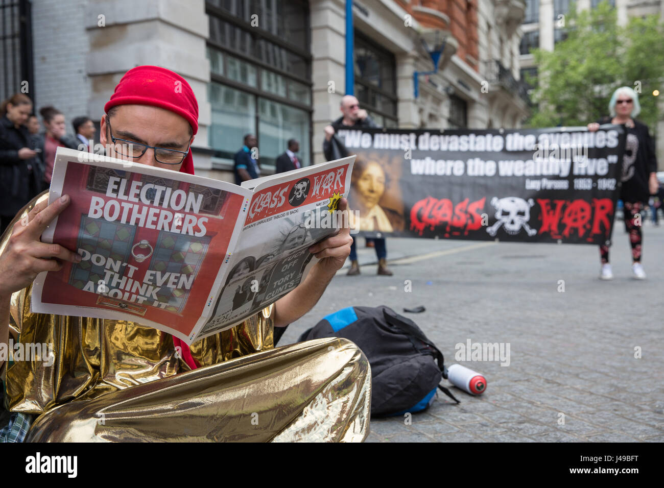 Class war newspaper hi-res stock photography and images - Alamy