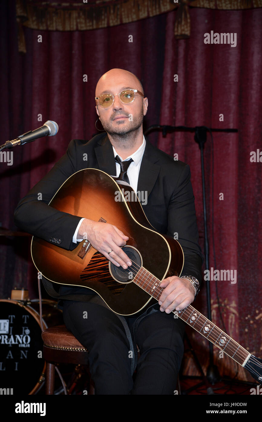 Milan, Presentation of the "Vino Veritas" show by Joe Bastianich, at ...