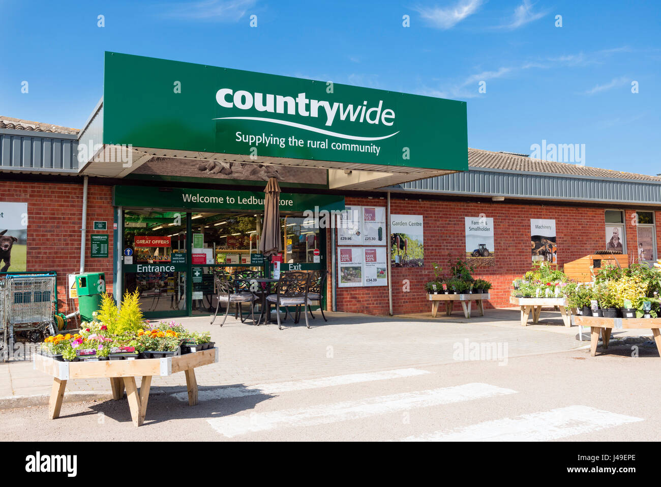 Countrywide shop hi-res stock photography and images - Alamy