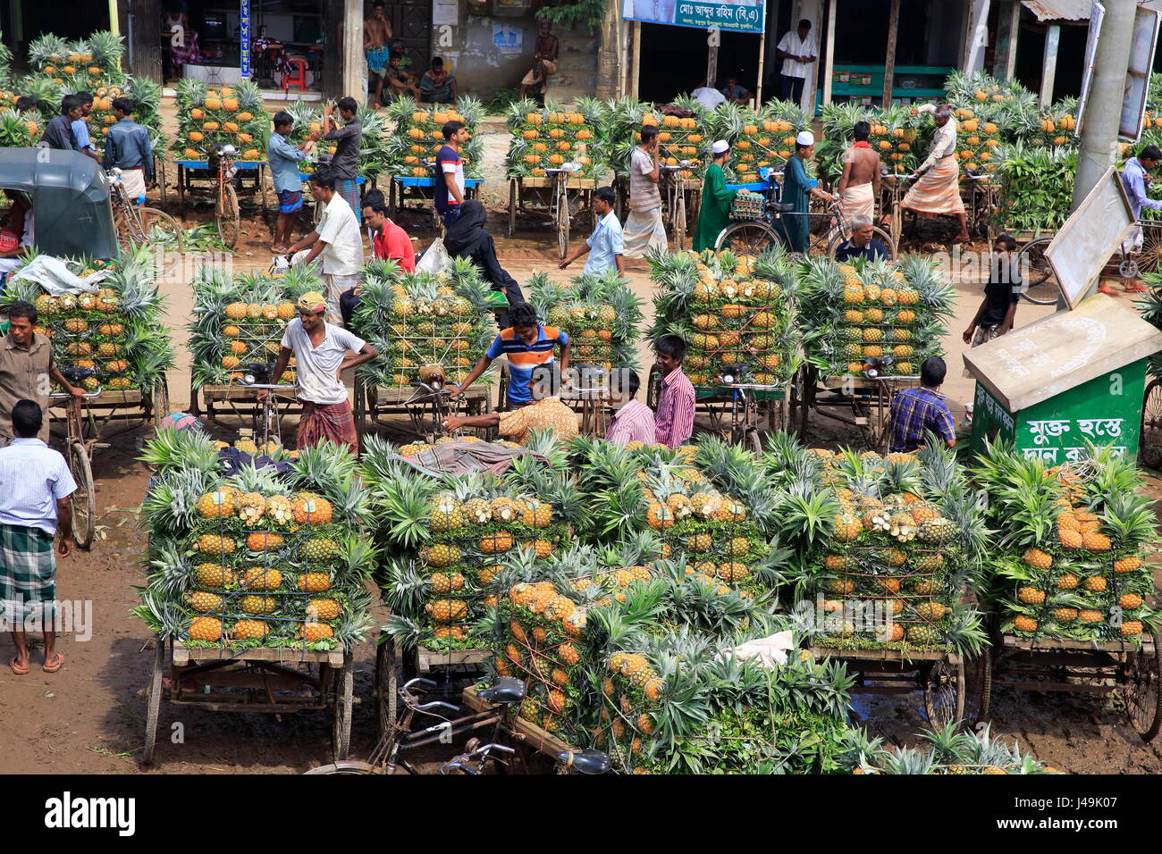 Tangail bangladesh hi-res stock photography and images - Alamy