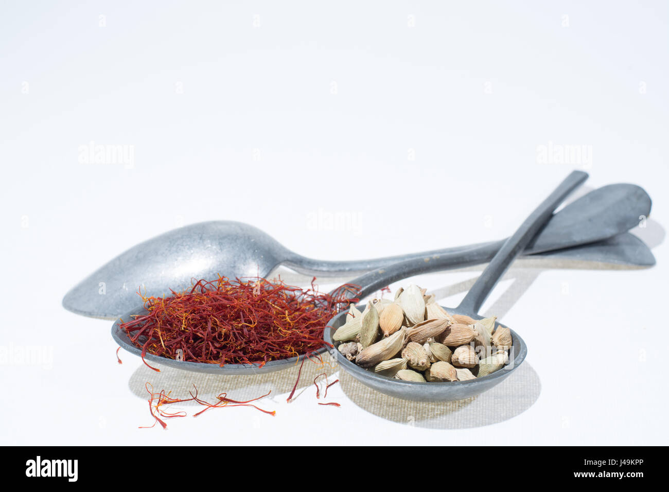 Tin of cardamom hi-res stock photography and images - Alamy