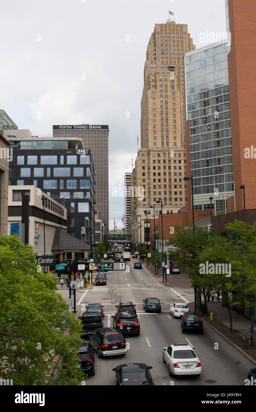 5th street located in Cincinnati, Ohio taken from the sky walk Stock ...