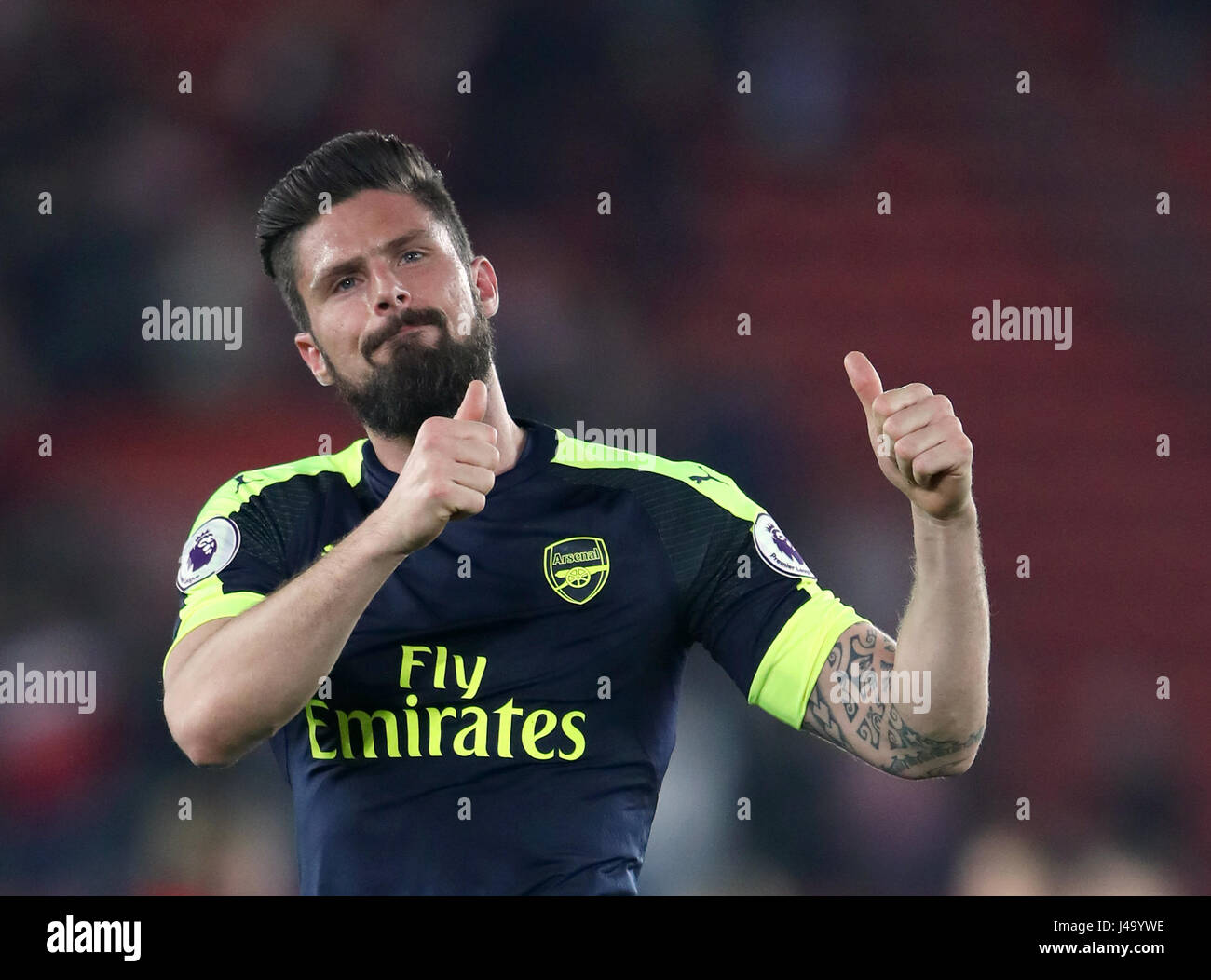 Arsenals Olivier Giroud Acknowledges The Fans After The Premier League
