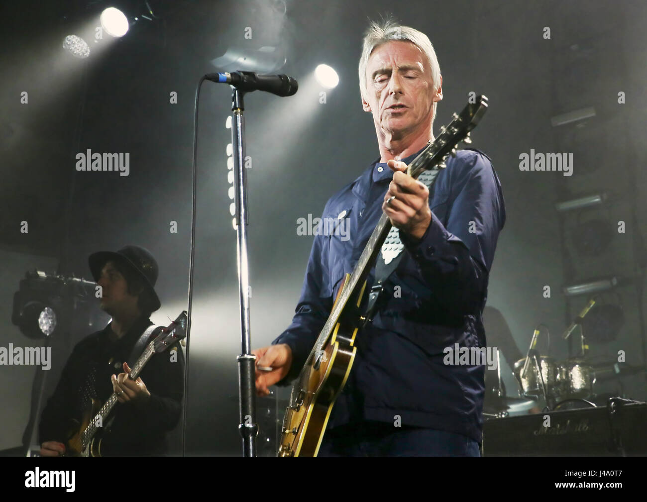 Paul Weller Performing at Liverpool Guild of Students Featuring: Paul ...