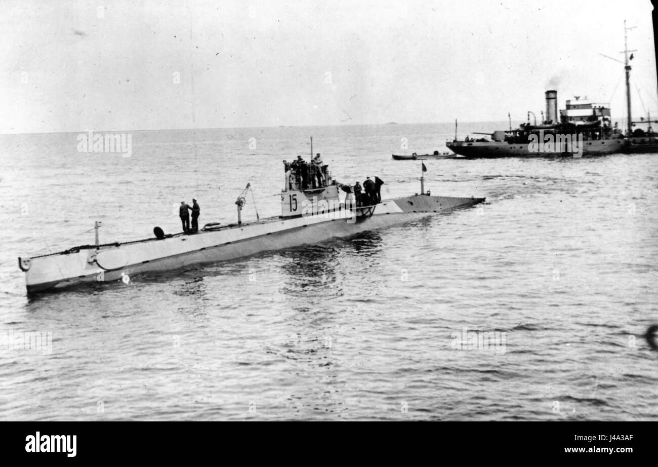 'Politrabotnik 1923-1934' is a Soviet-era art piece reflecting the ...