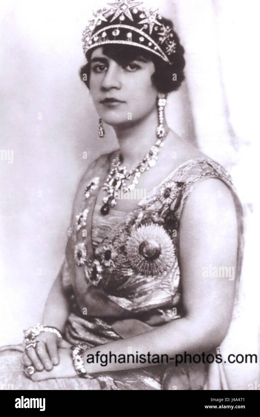 Queen soraya tarzi hi-res stock photography and images - Alamy