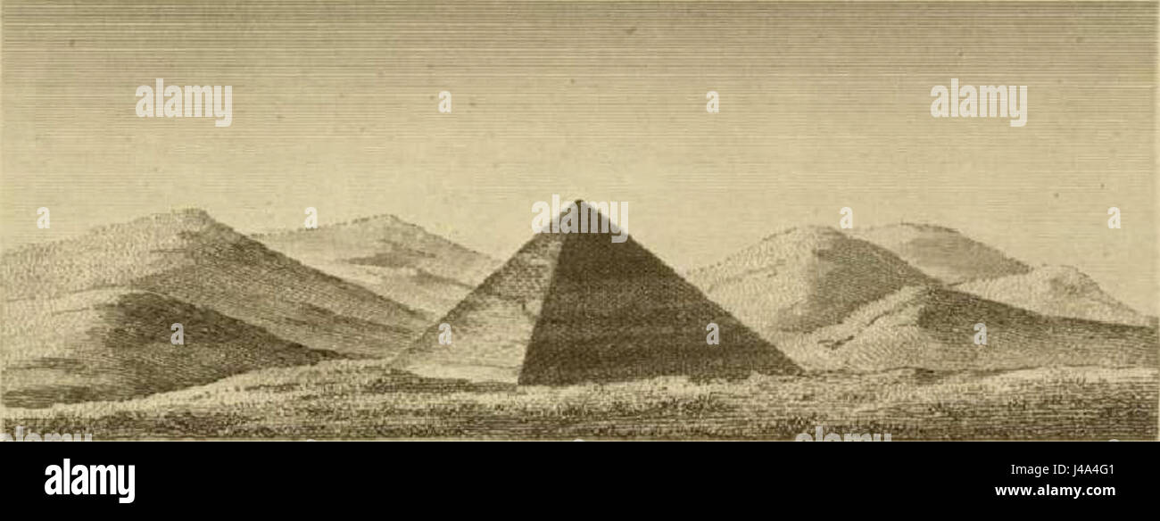 Pyramide von Athribis Stock Photo - Alamy
