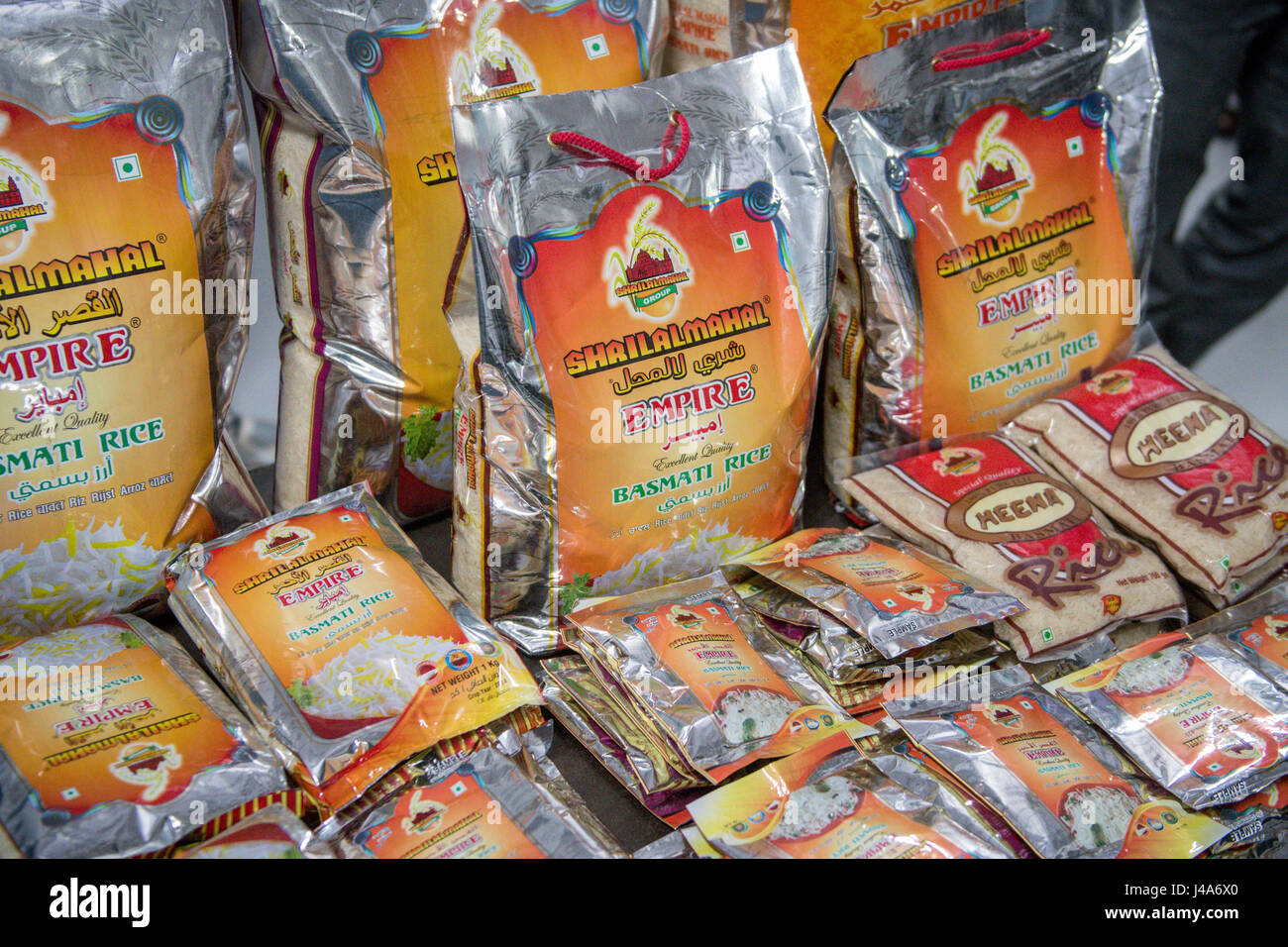Packaged rice in New Delhi, India Stock Photo - Alamy