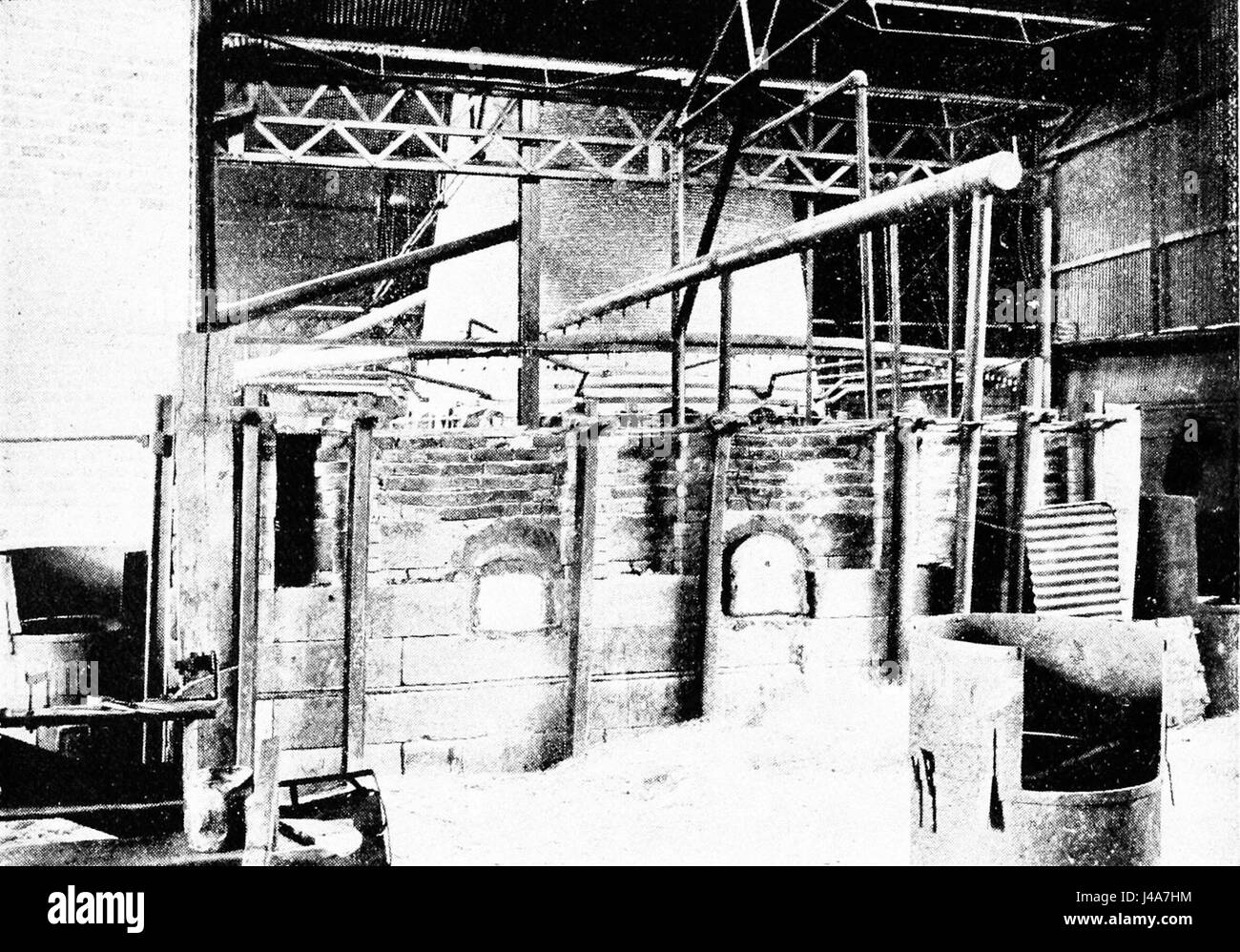 PSM V42 D610 Tank furnace used in the manufacture of chimneys Stock ...