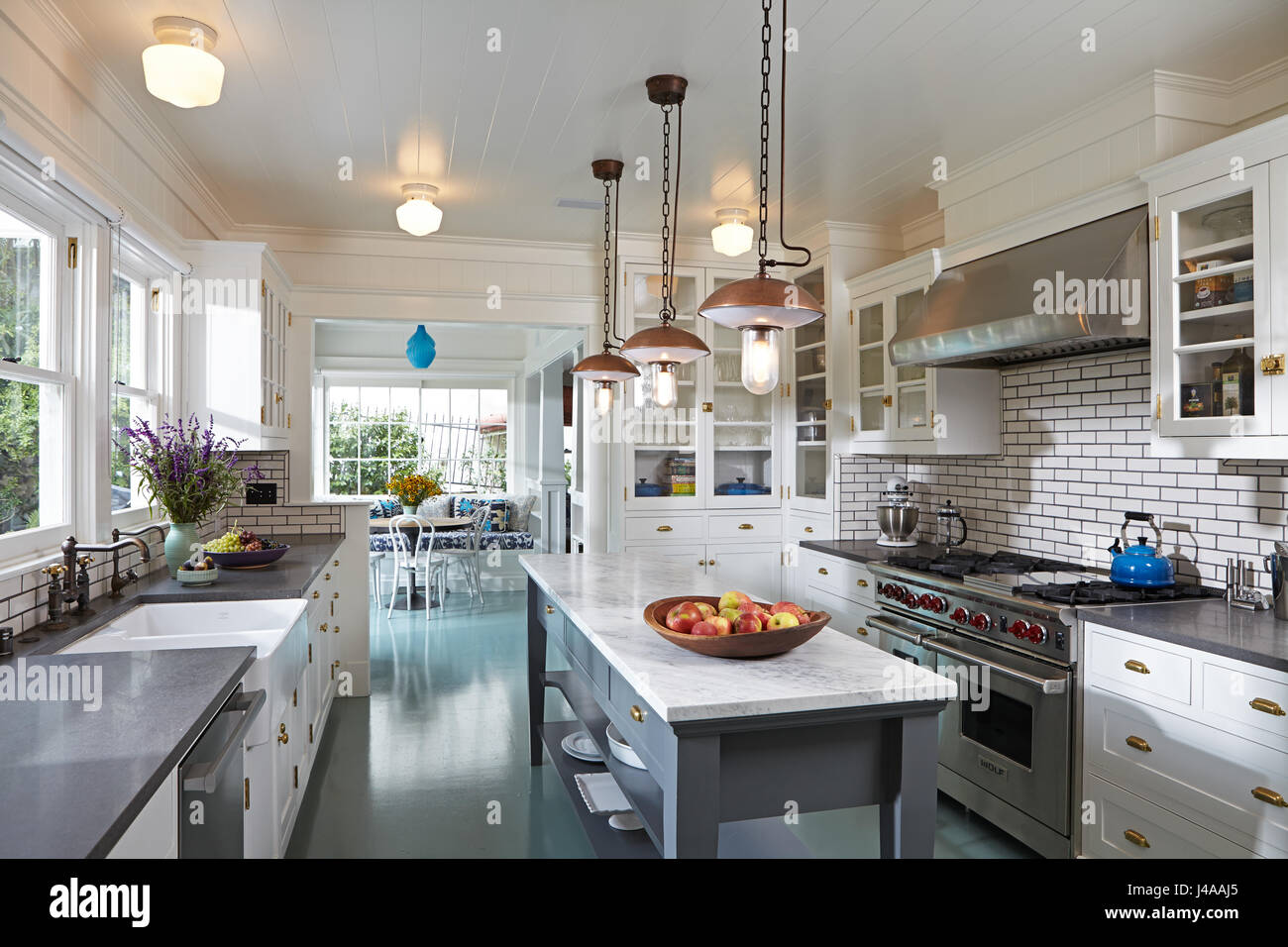 Classic counters hi-res stock photography and images - Alamy