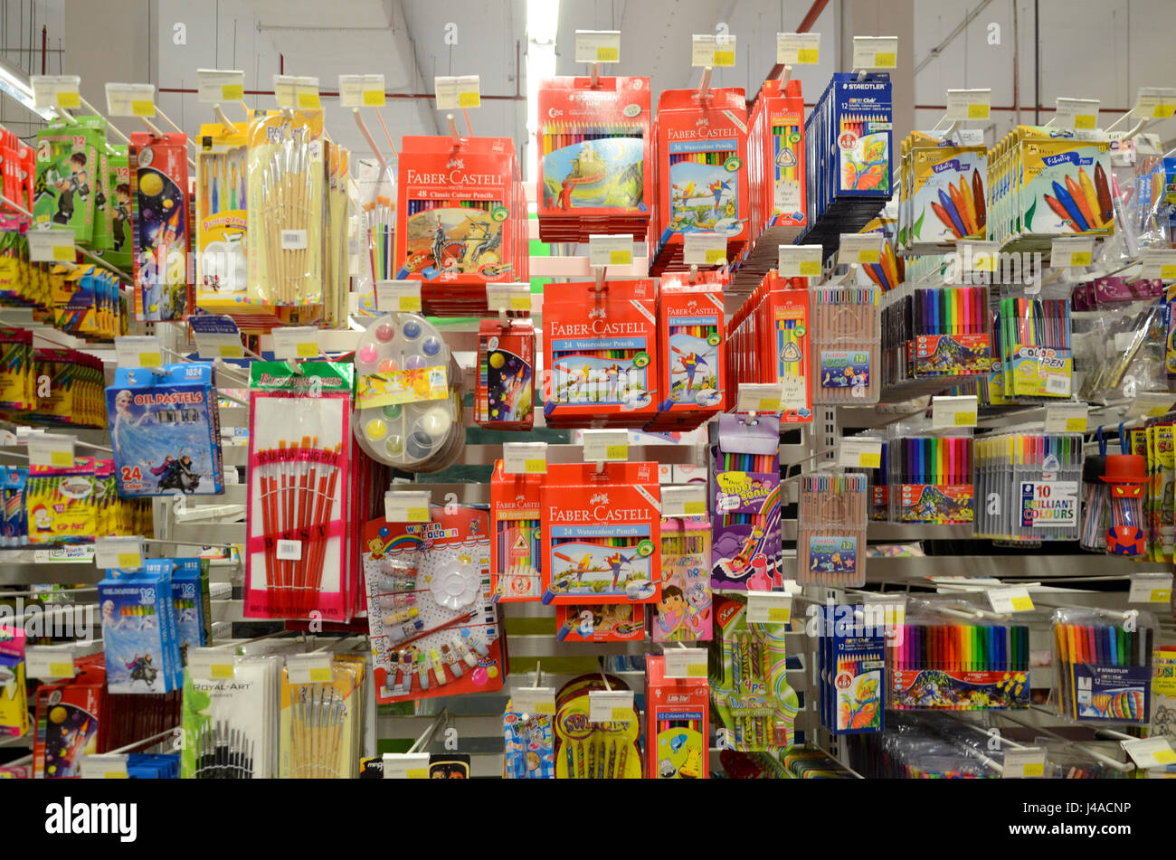 Hyperstar Supermarket at the biggest mall of Pakistan, Emporium Mall ...