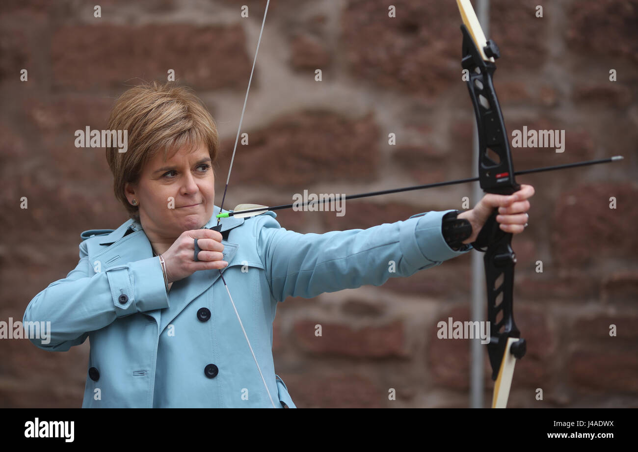 Arrow In Flight Bending