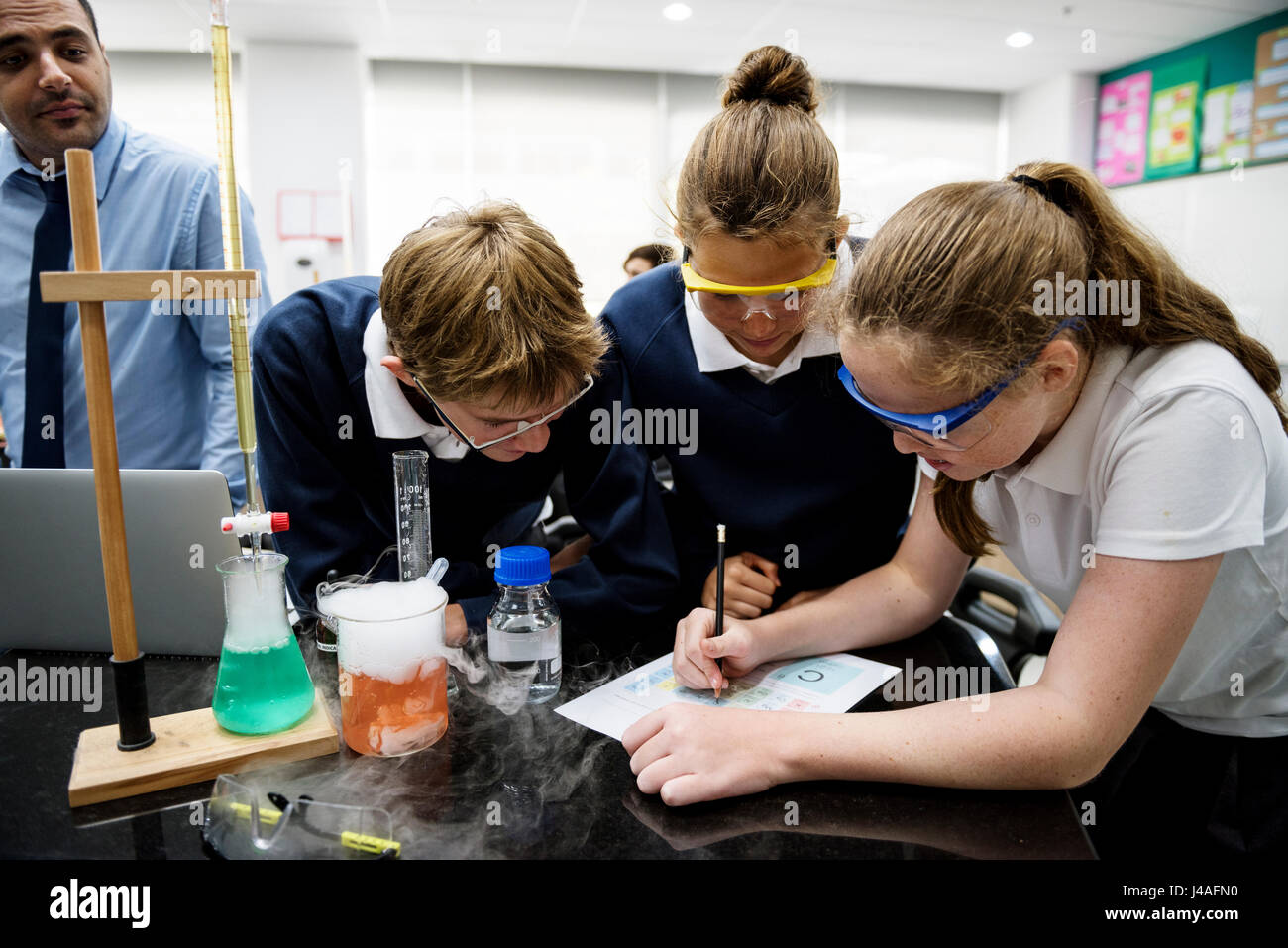 Group of students laboratory lab in science classroom Stock Photo - Alamy