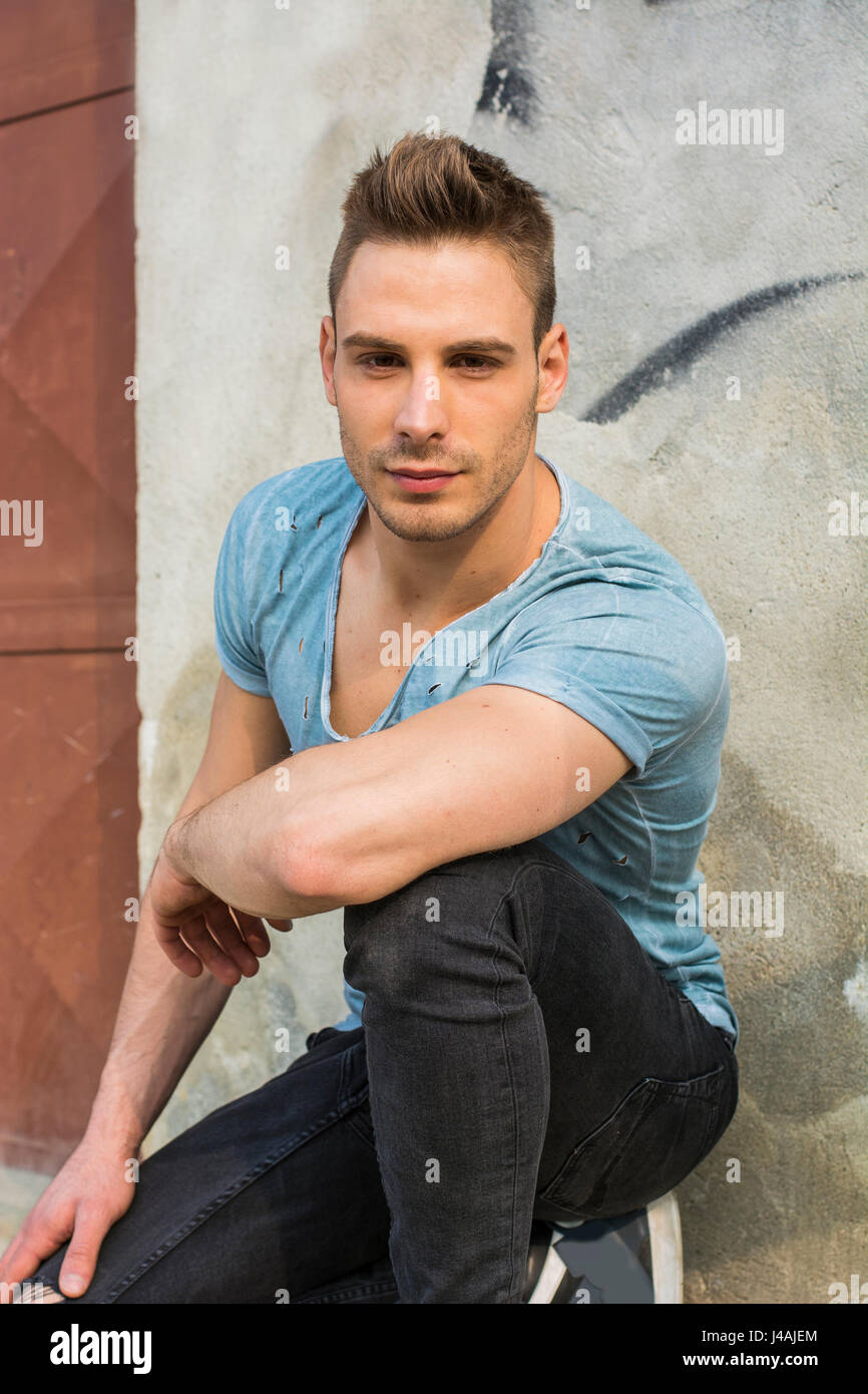 Ripped male model hi-res stock photography and images - Alamy