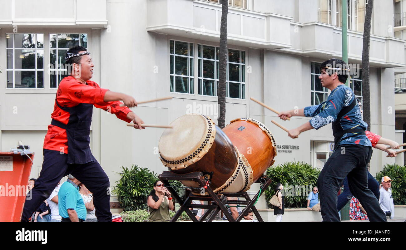 Honolulu, Hawaii, USA - May 30, 2016: Waikiki Memorial Day Parade ...