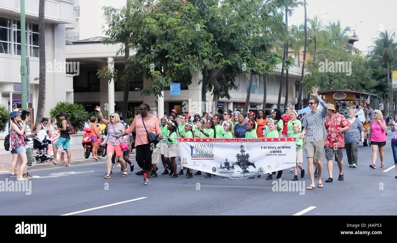 Honolulu, Hawaii, USA - May 30, 2016: Waikiki Memorial Day Parade ...