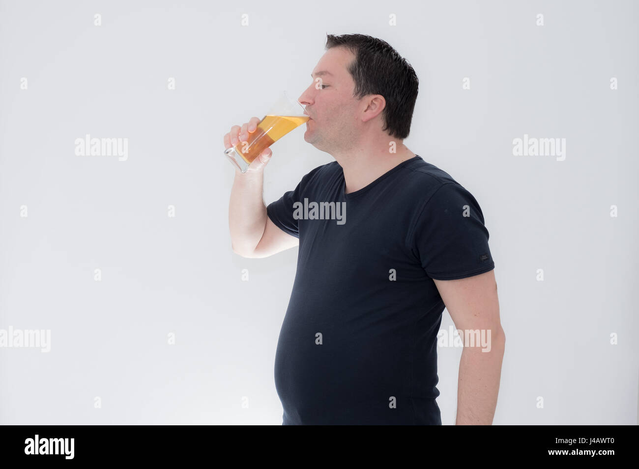 Beer belly guy hi-res stock photography and images - Alamy