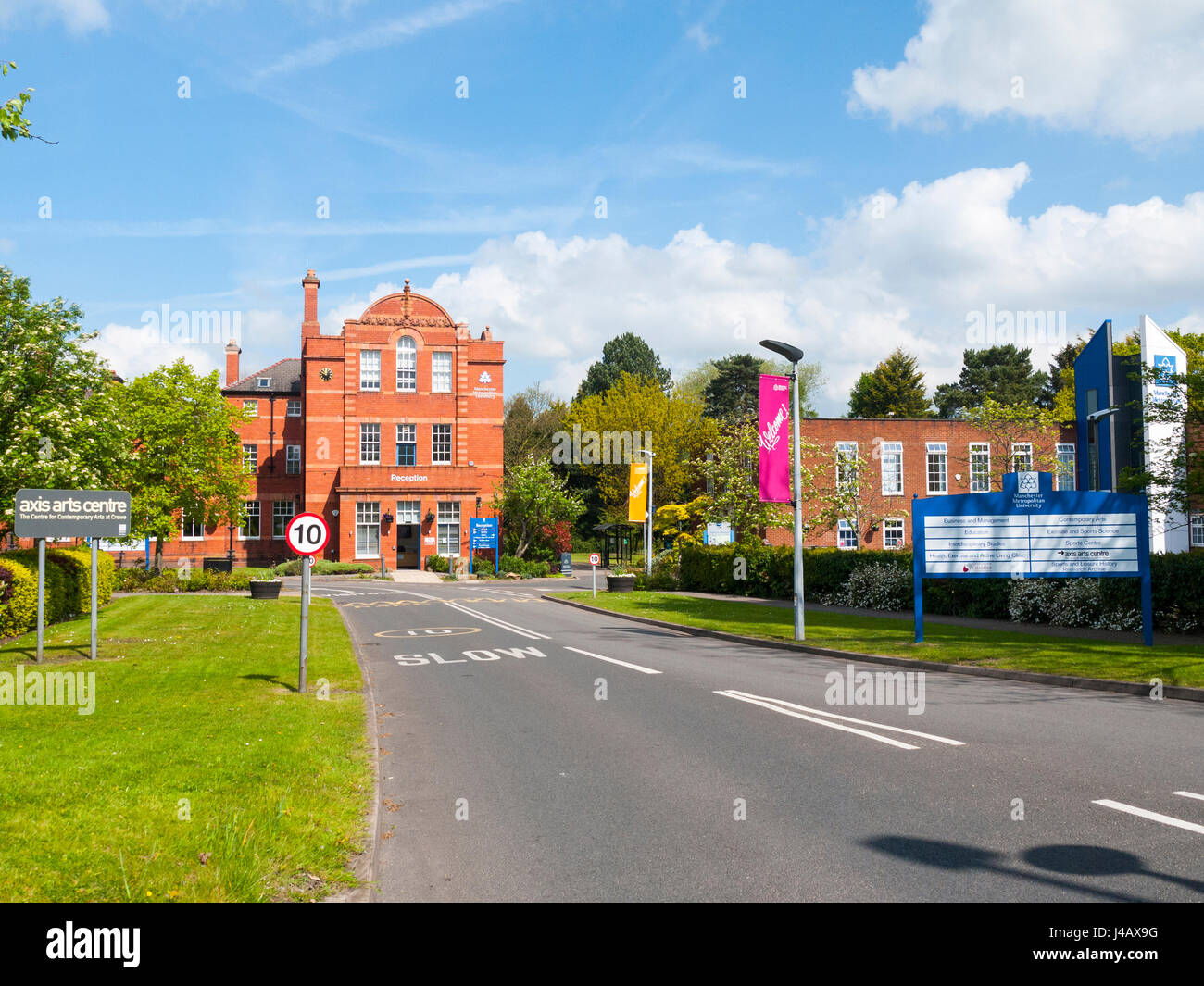 Manchester metropolitan university hi-res stock photography and images ...