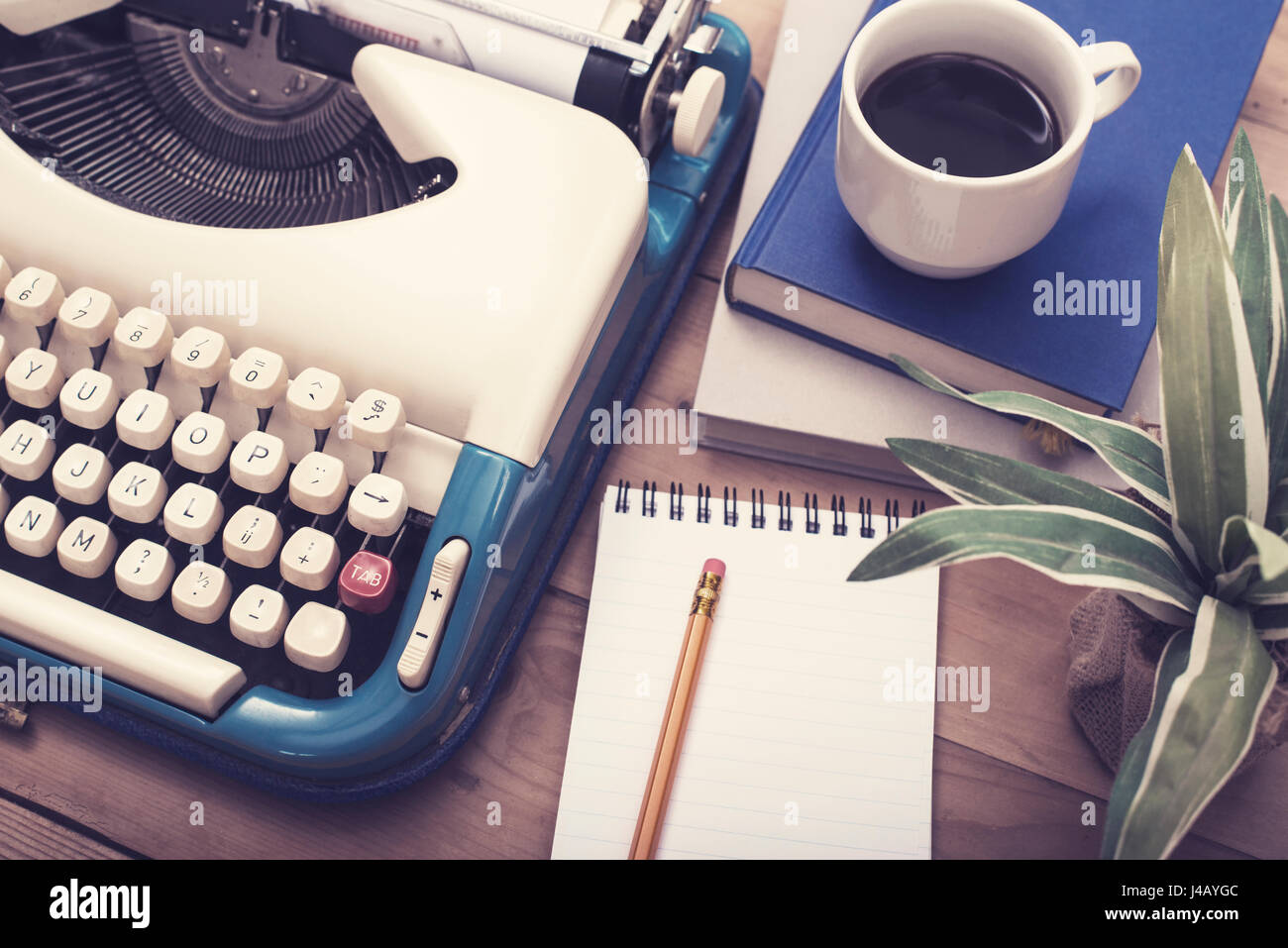 retro typewriter office desk Stock Photo - Alamy