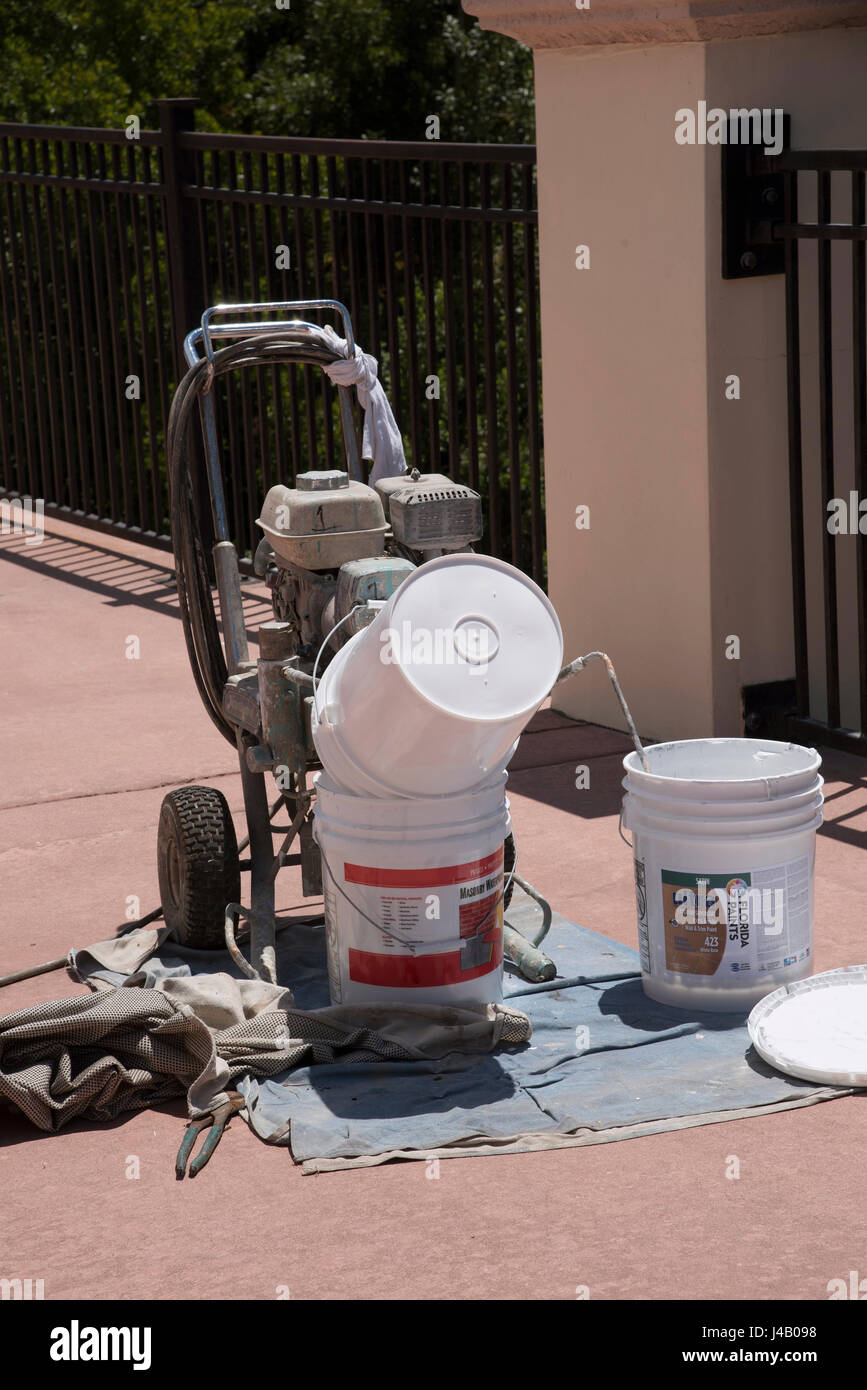 Paint mixer hi-res stock photography and images - Alamy