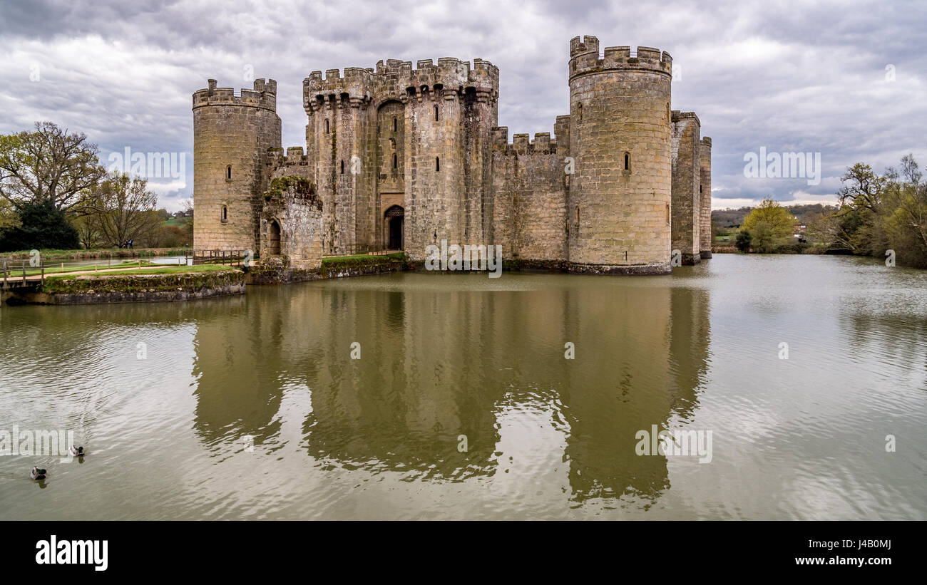 A medieval moated castle Stock Photo - Alamy
