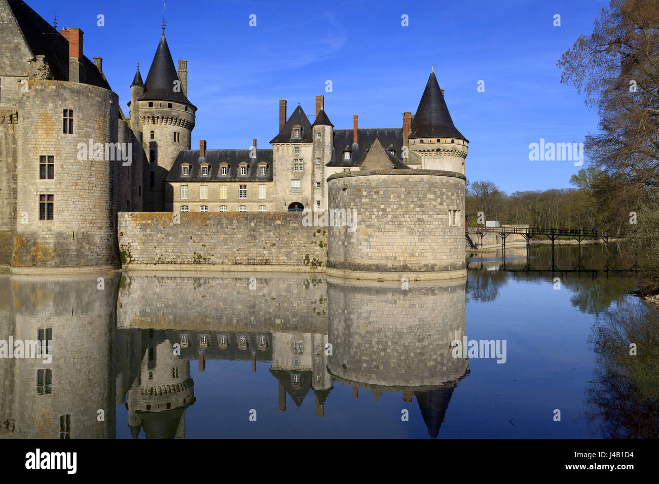 Château de Sully, Sully-sur-Loire, France Stock Photo - Alamy