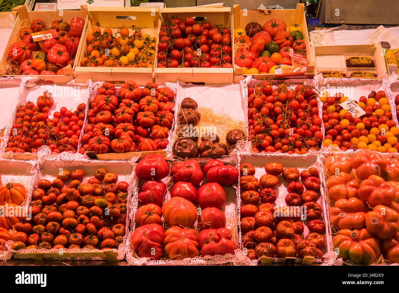 Tomato boxes hi-res stock photography and images - Alamy