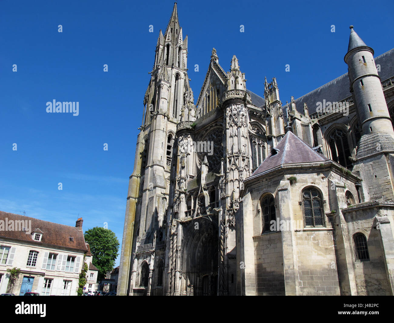 Notre dame de senlis hi-res stock photography and images - Alamy