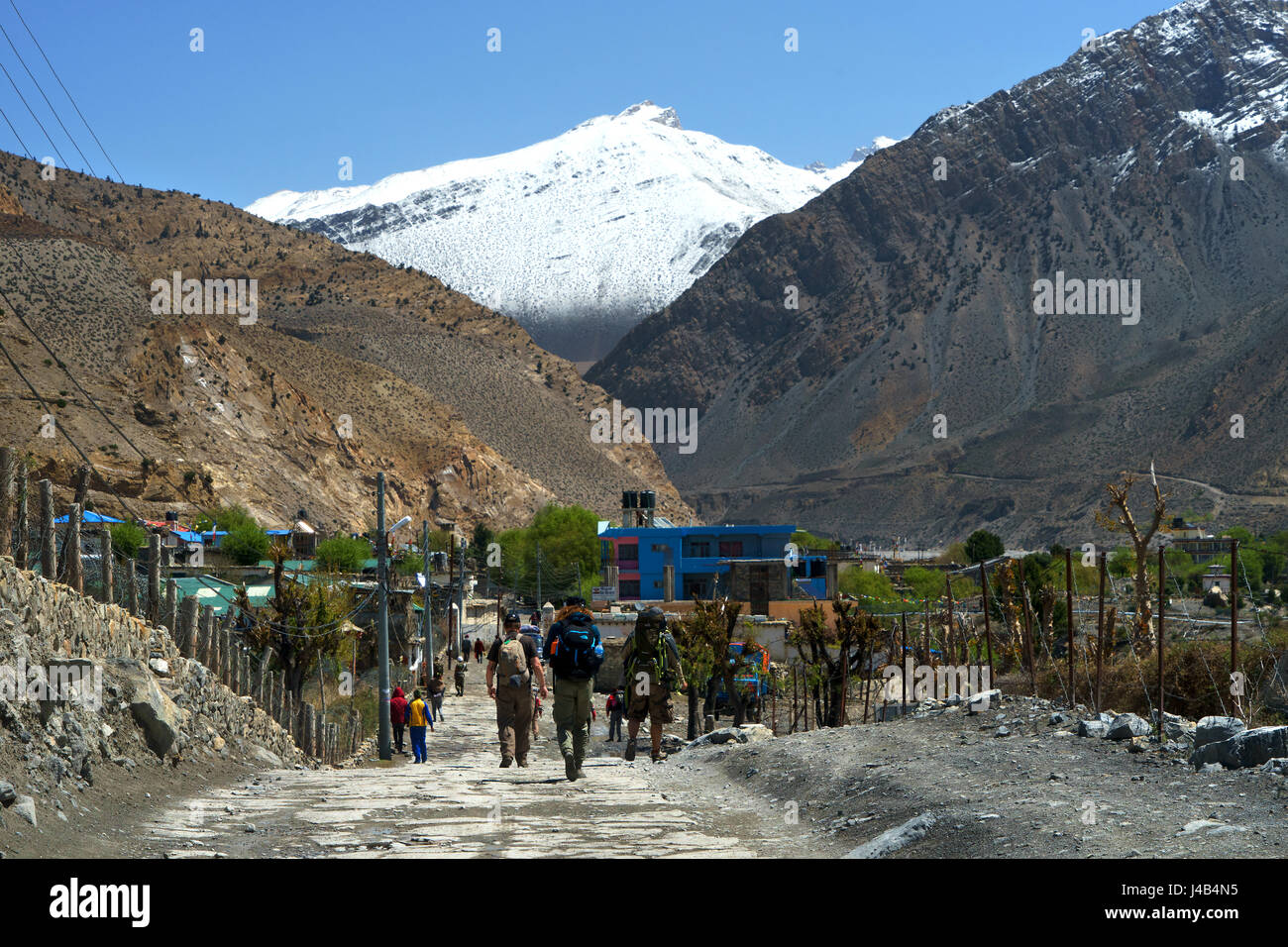Jomsom trek hi-res stock photography and images - Alamy