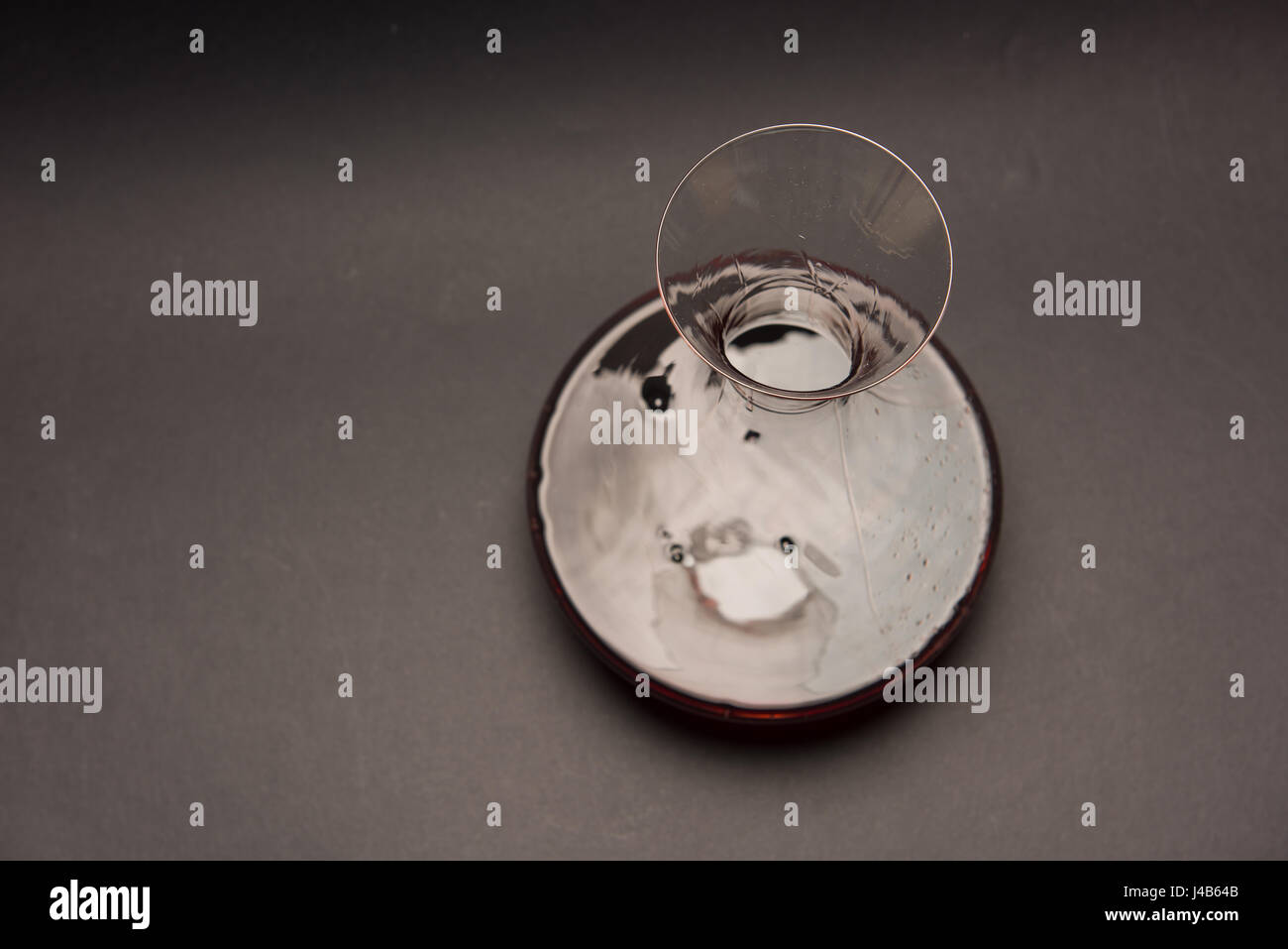 Decanting red wine Stock Photo - Alamy