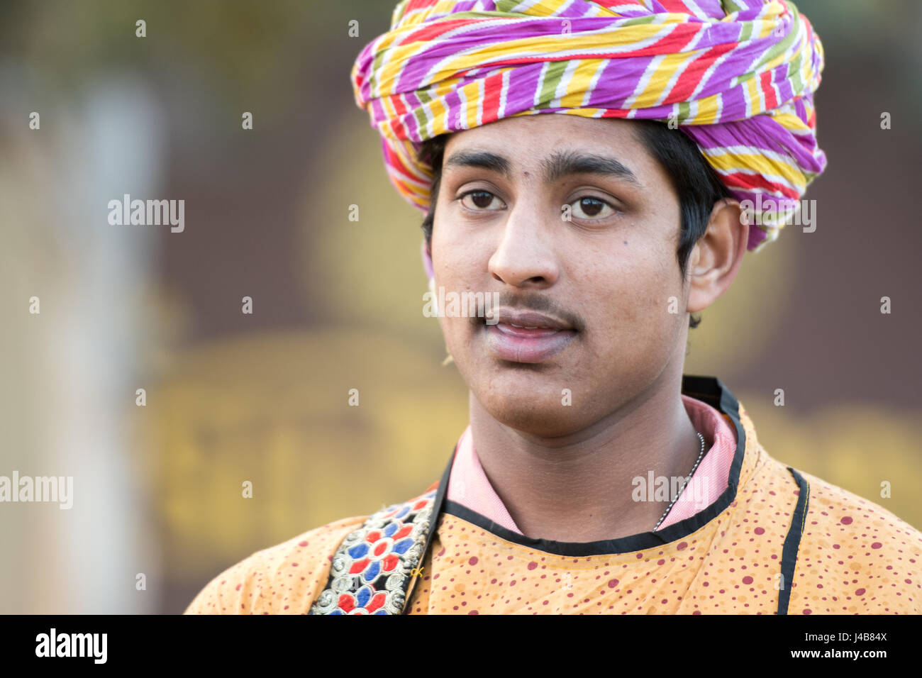 Portrait of Indian man in turban Stock Photo - Alamy