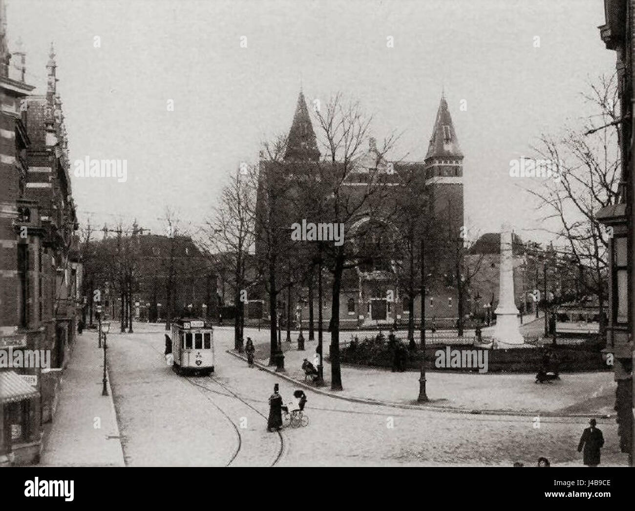 Regentesseplein in 1905 was a notable public square in Rotterdam ...