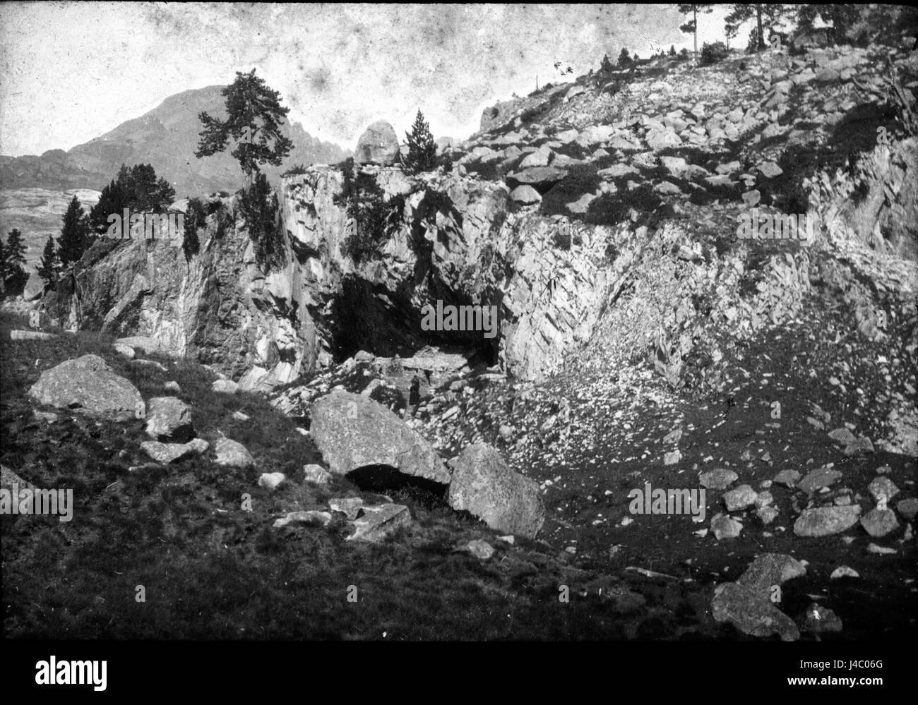 Refuge de la Rencluse is a high-altitude mountain refuge located in the ...