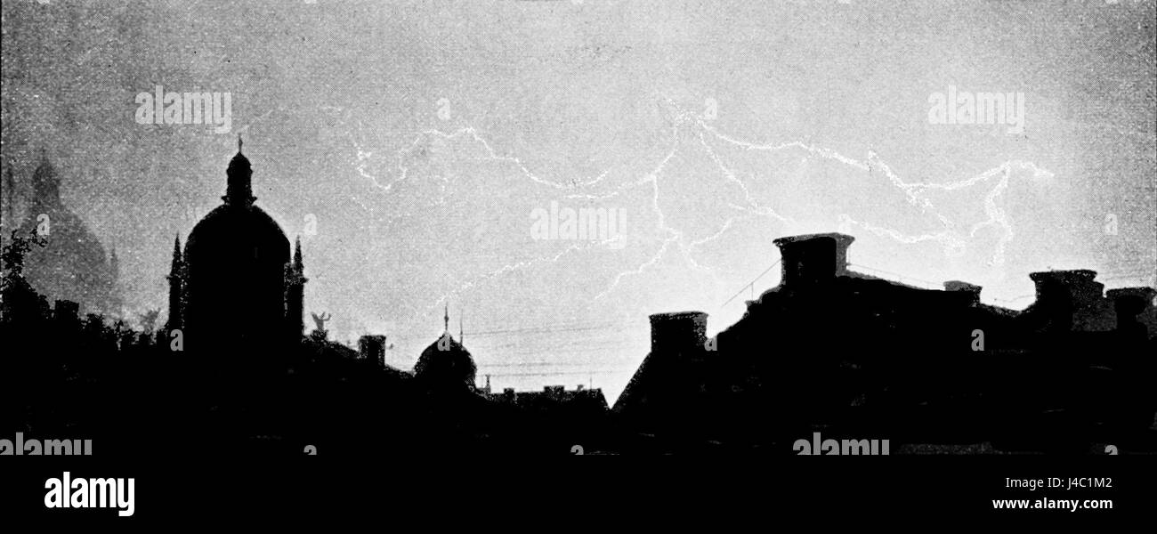 This image captures a rare natural phenomenon: a sextuple lightning ...