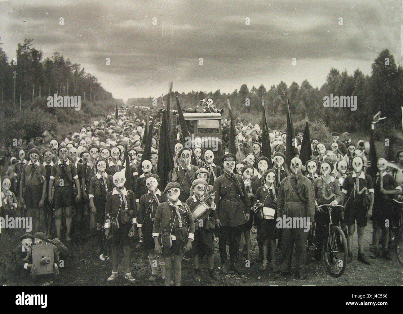 The photo 'Pioneers Defense Drill' taken in 1937 by Viktor Bulla ...