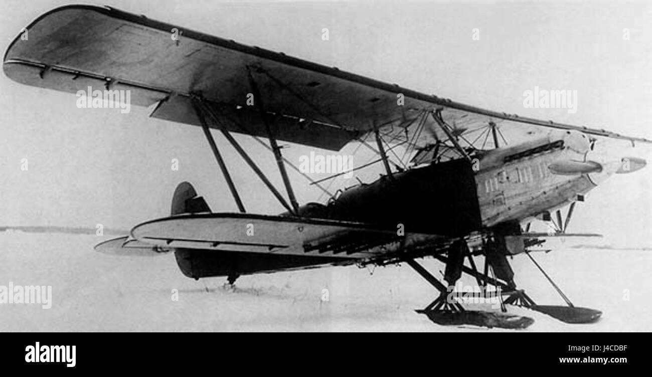 The R-5 (Ilyushin Il-12) was a Soviet reconnaissance aircraft used from ...
