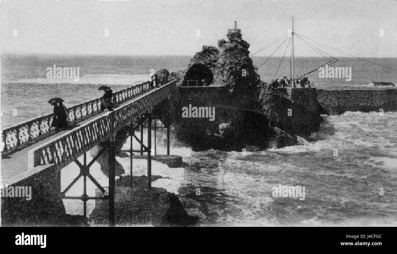 European outdoor exploration Black and White Stock Photos & Images - Alamy