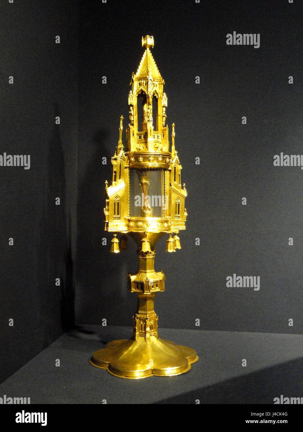 Fingerbone hi-res stock photography and images - Alamy