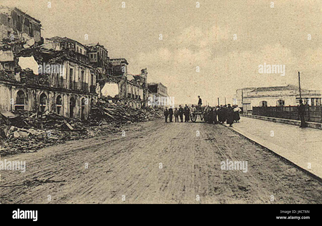 Earthquake reconstruction italy hi-res stock photography and images - Alamy