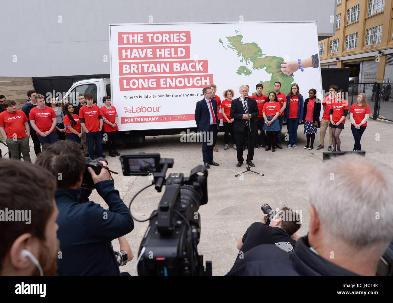 National Elections and Campaign Coordinators Ian Lavery (speaking) and ...