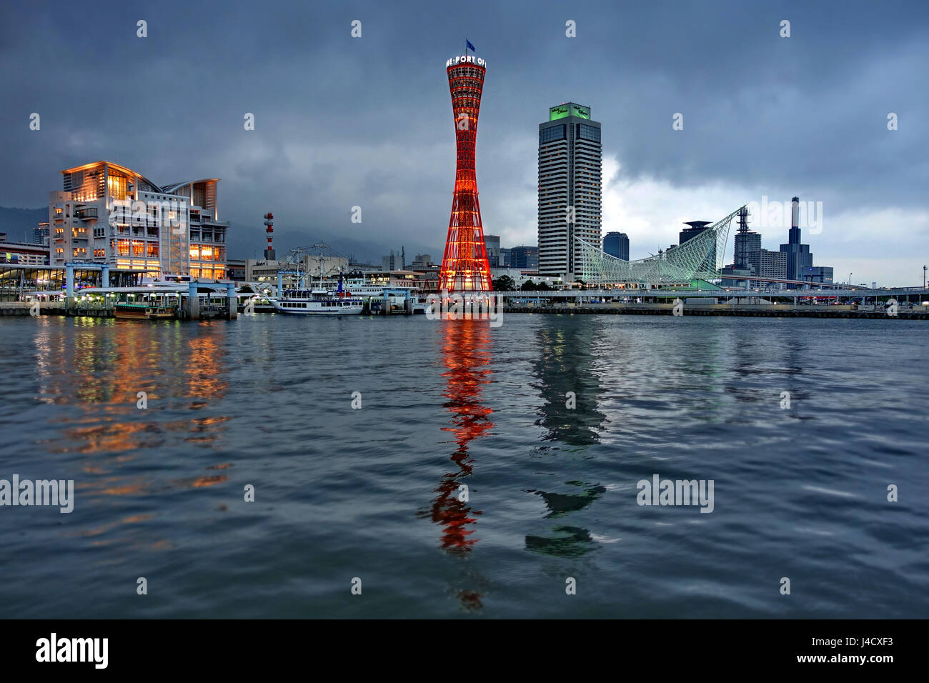 Harborland hi-res stock photography and images - Alamy