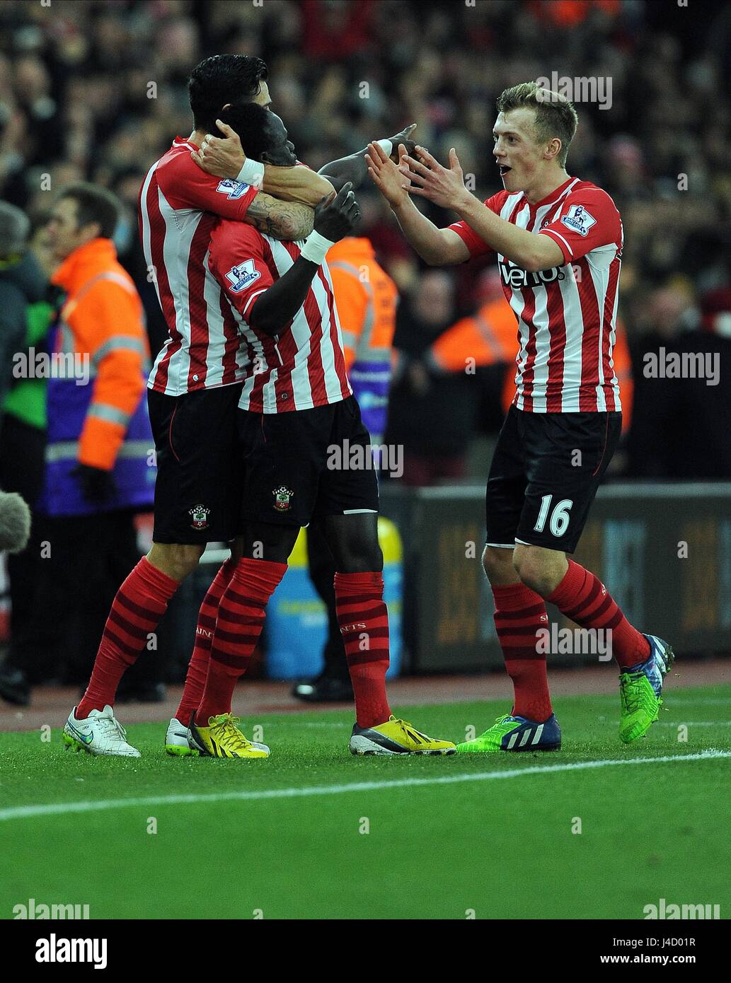 SADIO MANE OF SOUTHAMPTON CELE SOUTHAMPTON V ARSENAL ST MARY'S STADIUM ...